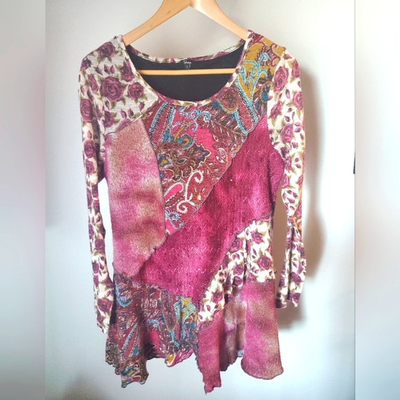 Shana Apparel | Tops | Shana Apparel Rare Abstract Mixed Media Top ...